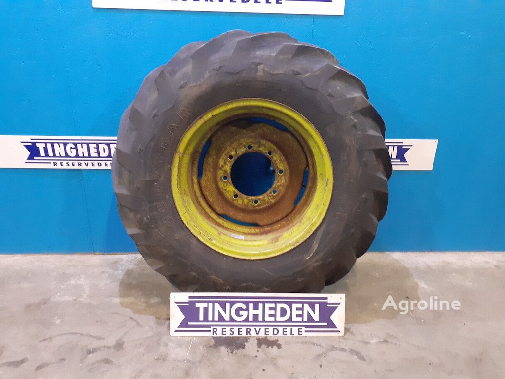 Goodyear 16.00 x 14.00 R 26 točak