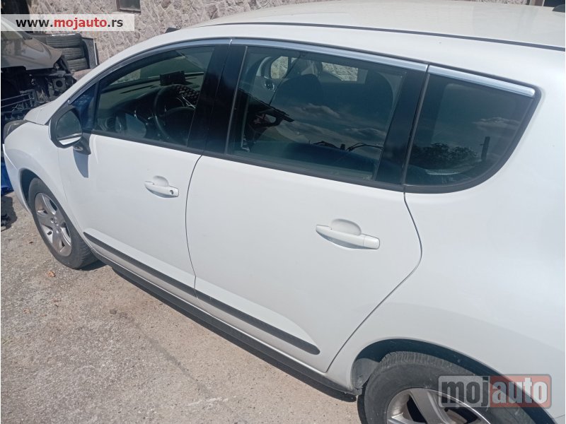 Leva vrata za Peugeot 3008