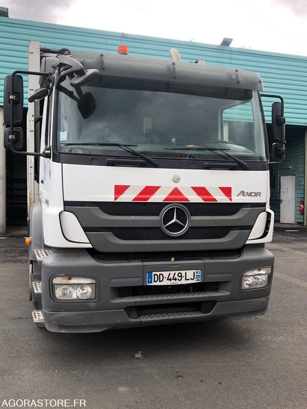 Prodaje se Mercedes-Benz AXOR kamion za smeće na aukciji