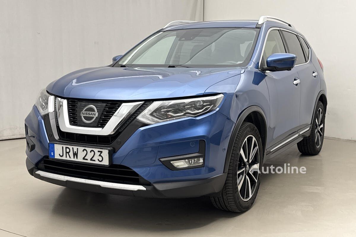 Prodaje se Nissan X-Trail krosover na aukciji