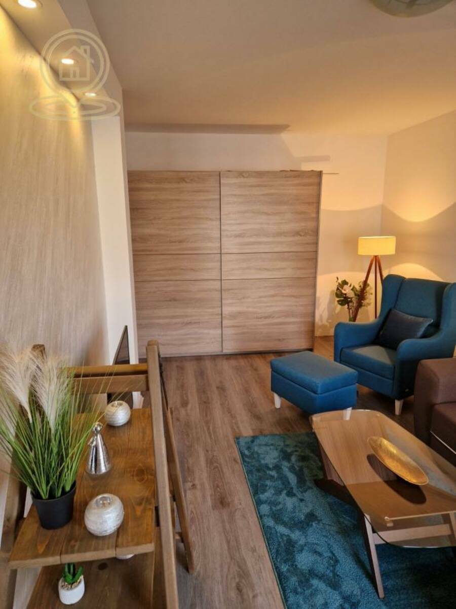 Izdavanje renoviran dvosoban stan 50 m² Ivana Ribara Novi Beograd – odmah us