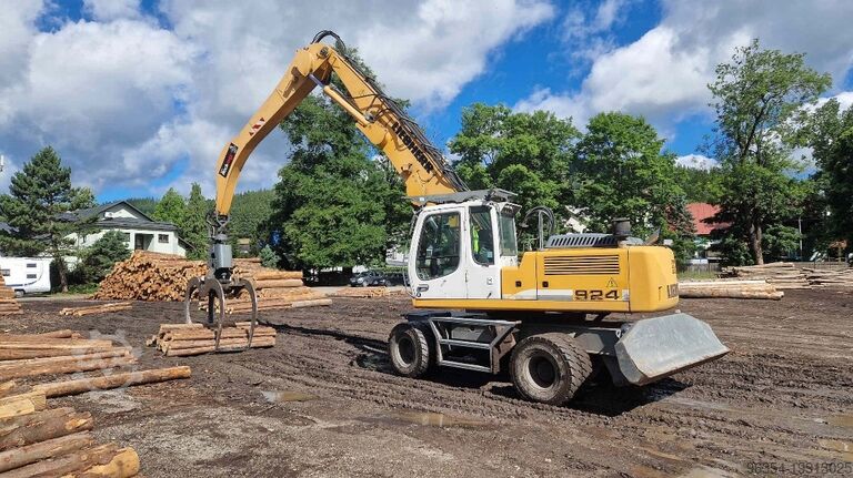 Punilac
Liebherr A924