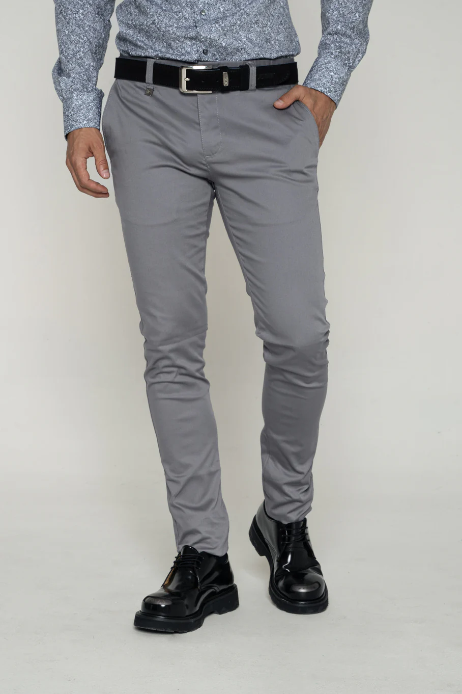MUŠKE PANTALONE SLIM FIT