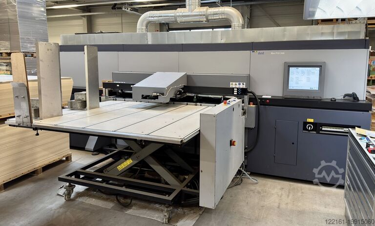 Digitalni
Durst P10-200 Sign / Corrugated with full automatic feeder and stacker
