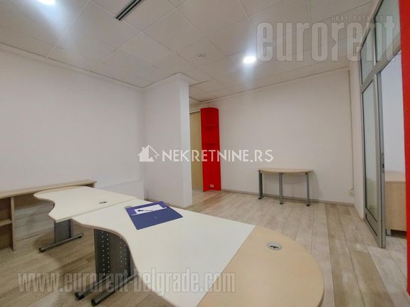 #29970, Izdavanje, P.P., KNEZ MIHAILOVA, 3640 EUR