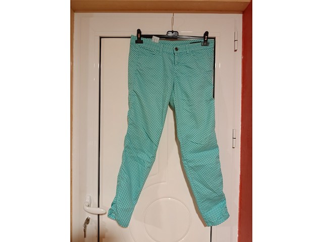 Benetton zelene pantalone