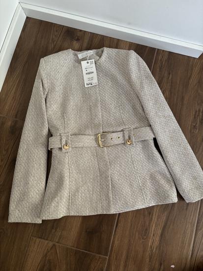 Zara prelepi sako sa kaisem Novo