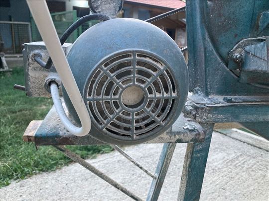 Prodajem mlin