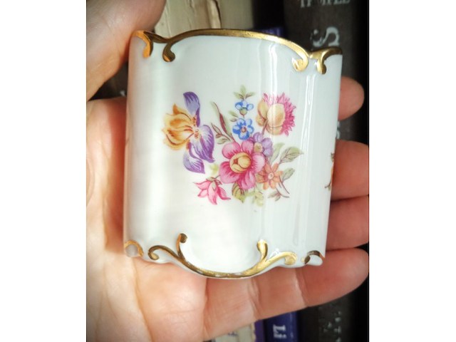 Porcelanska posuda za cackalice Grof od Hennenberga,
