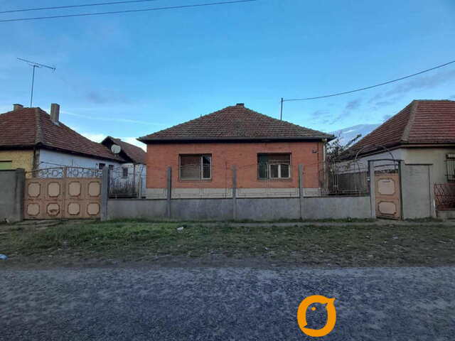 Prodaje se kuća u Subotici - katastarska opština Donji grad.