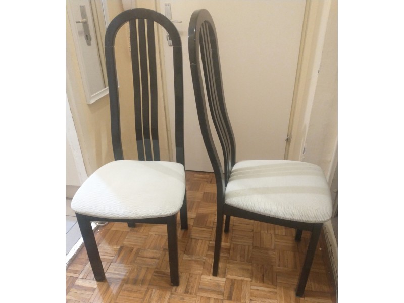 Dve prelepe stolice za samo 2490 dinara!!