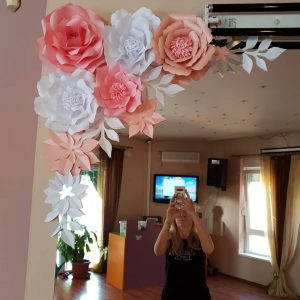 DEKORACIJA POSLOVNIH PROSTORA – NADINE PINJATE