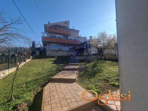 Odlicna kuca u S. Kamenici 631m2