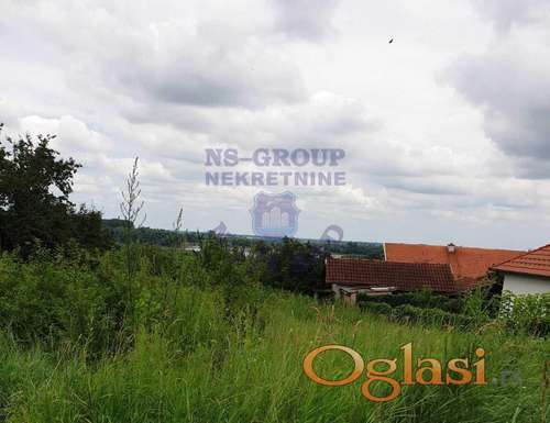 Čerević plac 547m2.