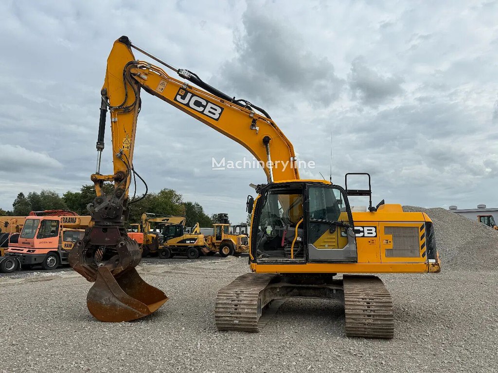 JCB 220 XL 4F WITH BUCKET, SORTING GRAB WITH ROTATOR + €5000,- bager guseničar