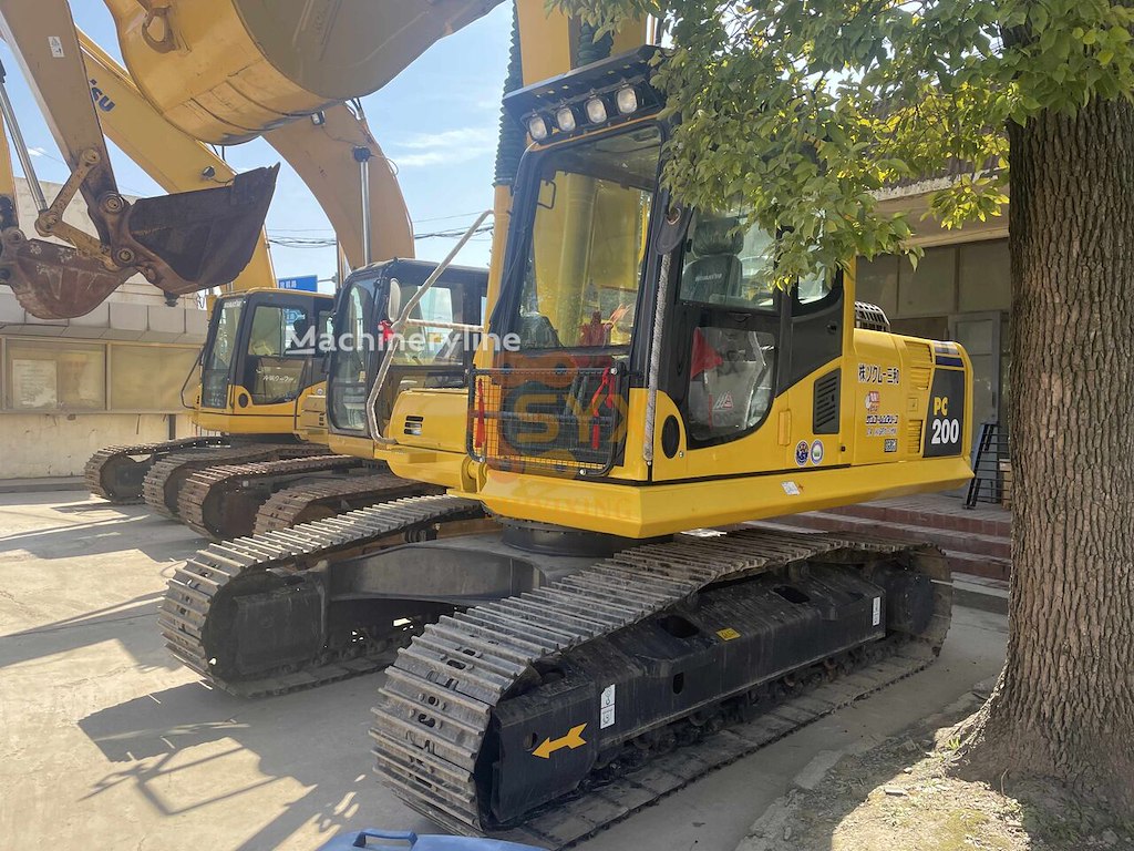 Komatsu PC200-8N1 bager guseničar
