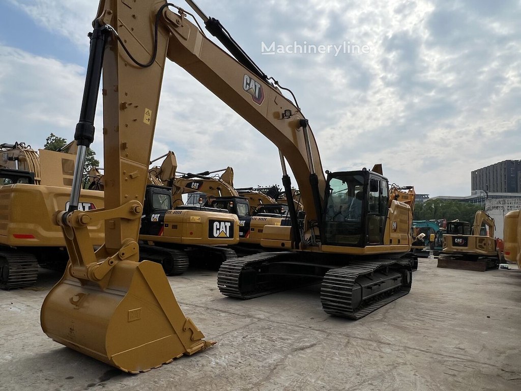 Caterpillar 330 bager guseničar