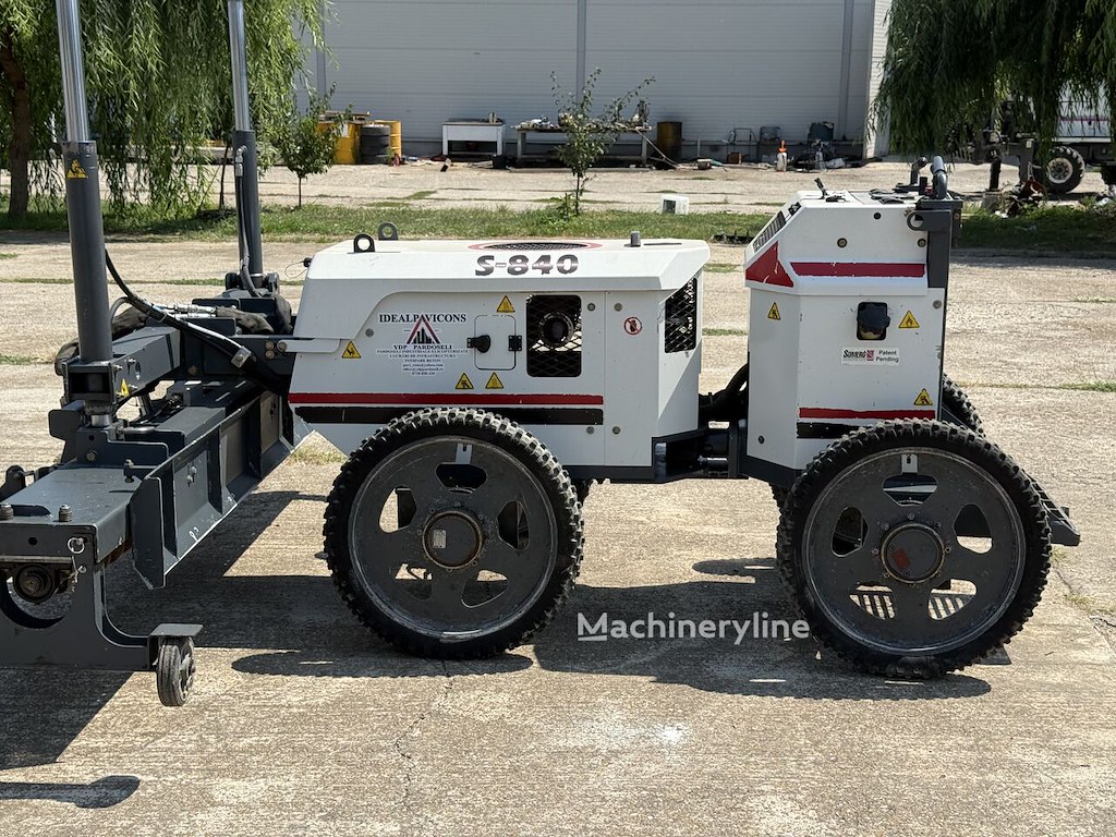 Somero S840 finišer za beton