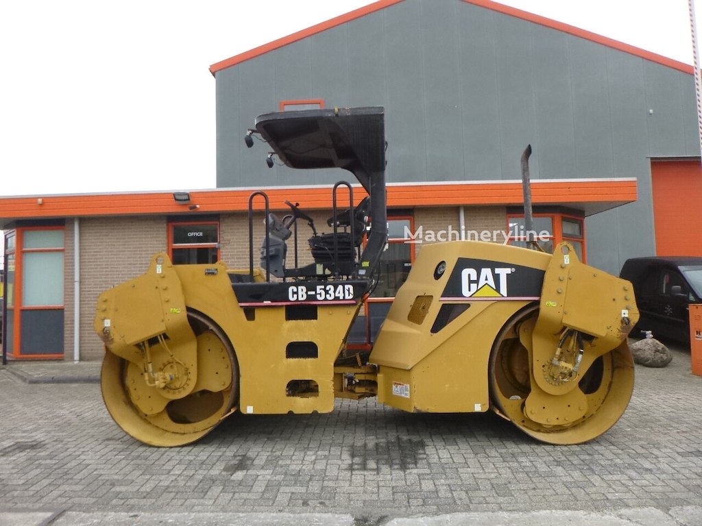 Caterpillar CB-534D valjak za asfalt