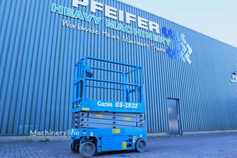 Genie GS1932 Electric, Working Height 7.8 m, 227kg Capac makazasta platforma