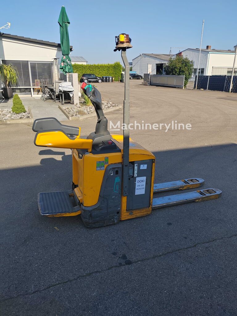 Jungheinrich ERE120 Li-Ion/ 2000kg/ 2019y/ 12142mh ručni paletar