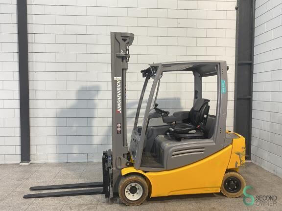 Jungheinrich EFG 320 električni viljuškar