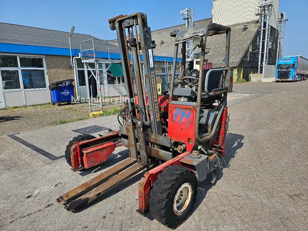 Moffett M4 20.3 RE4-45-1350-1000 ro-ro tegljač