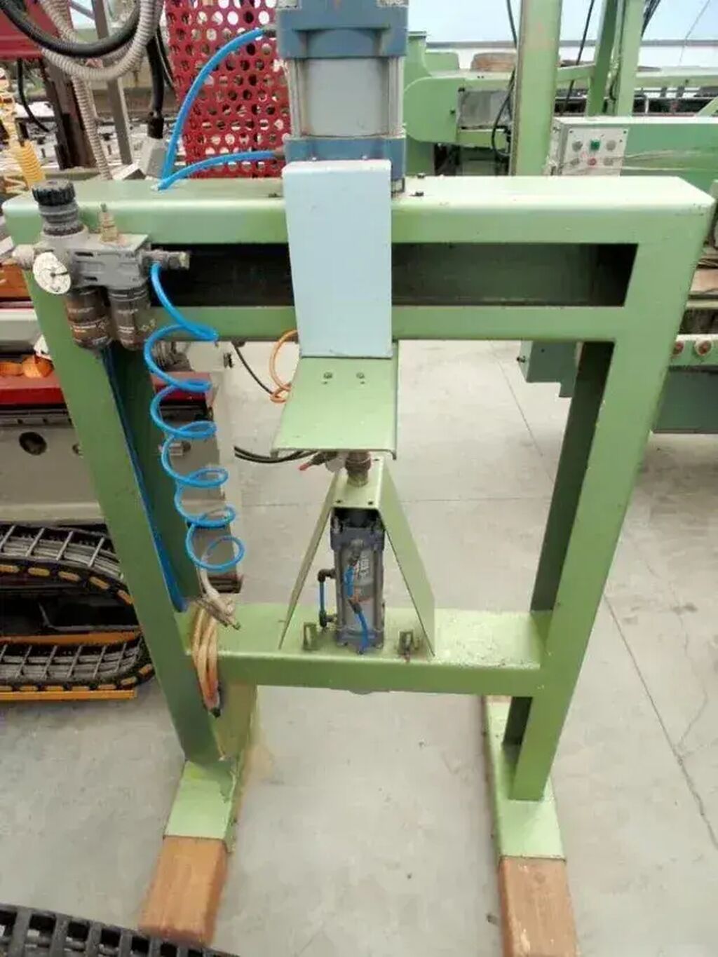 Pneumatski klip LAE Vertikalni vazdušni klip za izbijanje ležajeva ⚙️