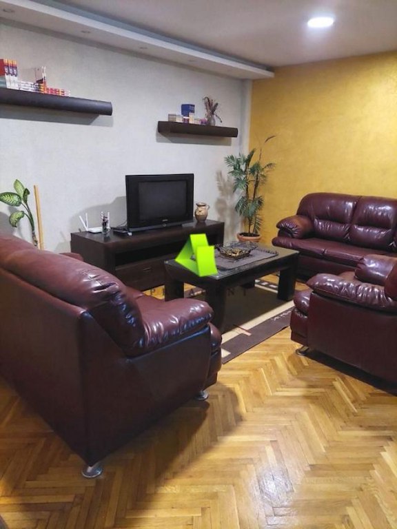 PET FRIENDLY trosoban stan na Bulevaru Nemanjića ID#7027