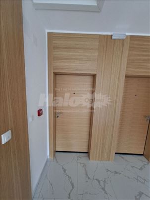 Prodaja stana Altina