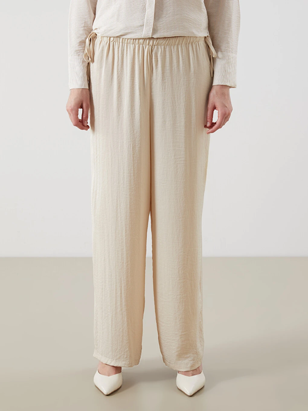 LCW ECO Pantalone Sa Elastičnim Strukom I Širokim Nogavicama Za Žene