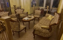 Na prodaju lux salonski stan u blizini Delte