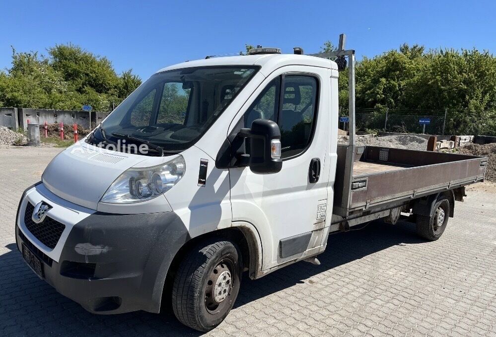 Peugeot Boxer 1,2 hdi kamion s ravnom platformom < 3.5t