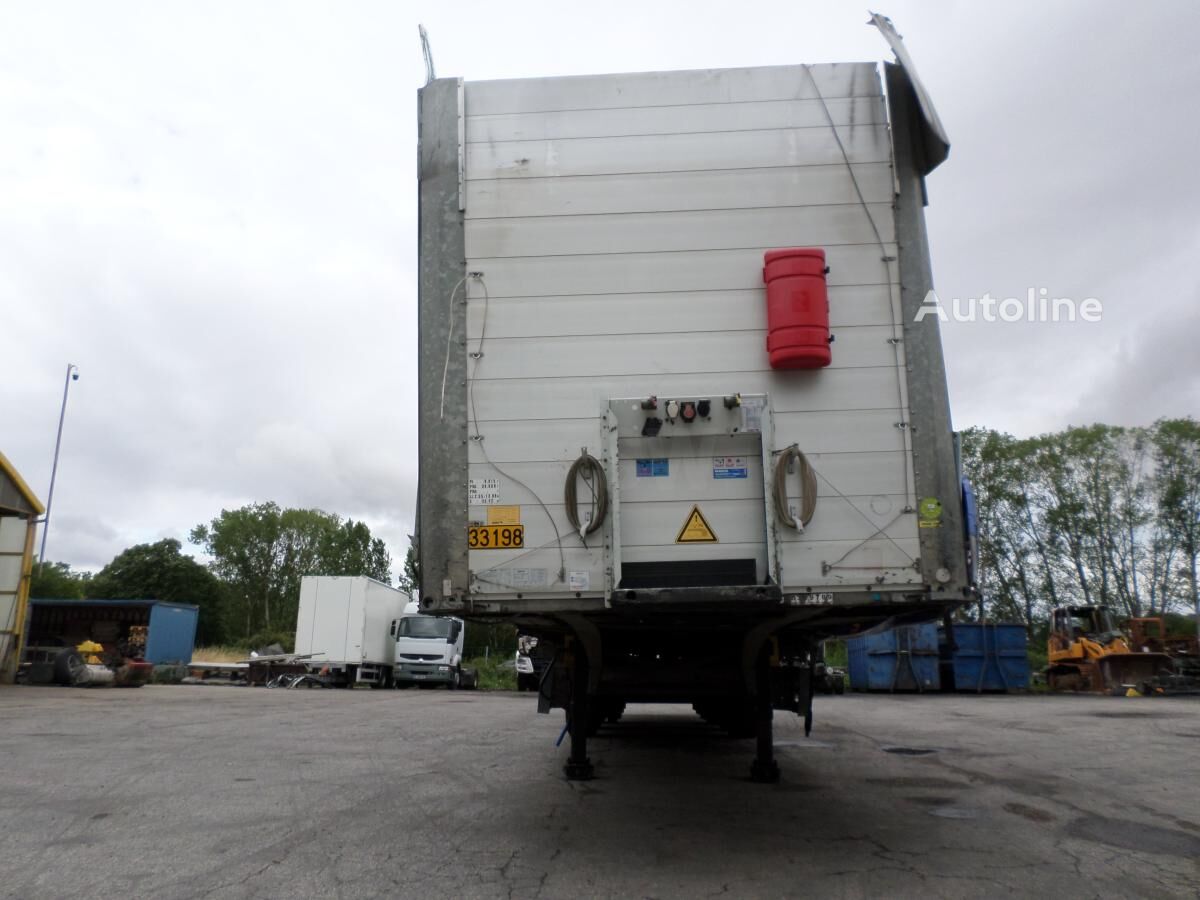 Schmitz Cargobull SKO poluprikolica sa kliznom ceradom nakon udesa