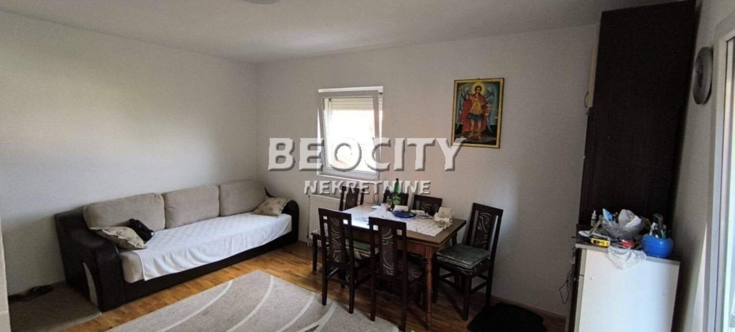 Rakovica, Petlovo brdo, Petra Jovanovića, 0.5, 30m2, 71000EUR