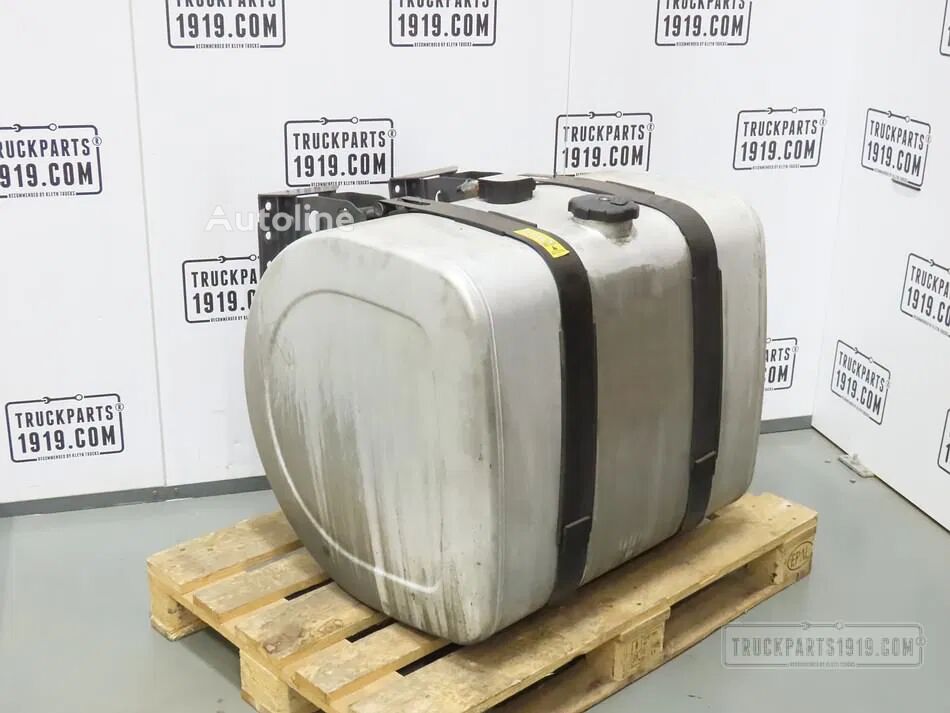 Volvo Brandstoftank + steunen 330L 21516445 rezervoar za gorivo za kamiona