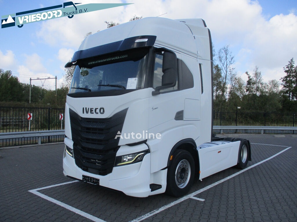IVECO S-WAY 460 tegljač