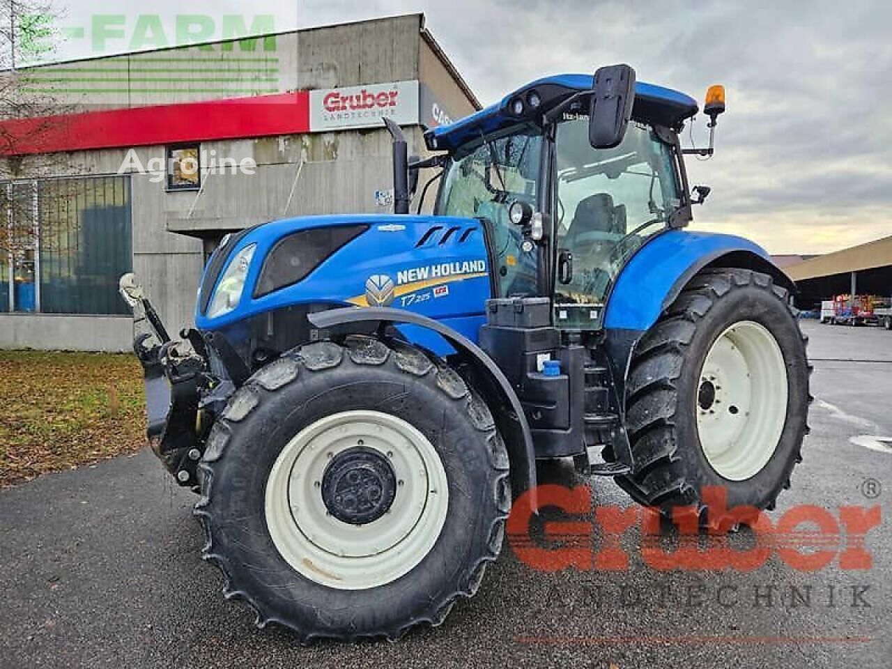 New Holland t7.225 ac traktor točkaš