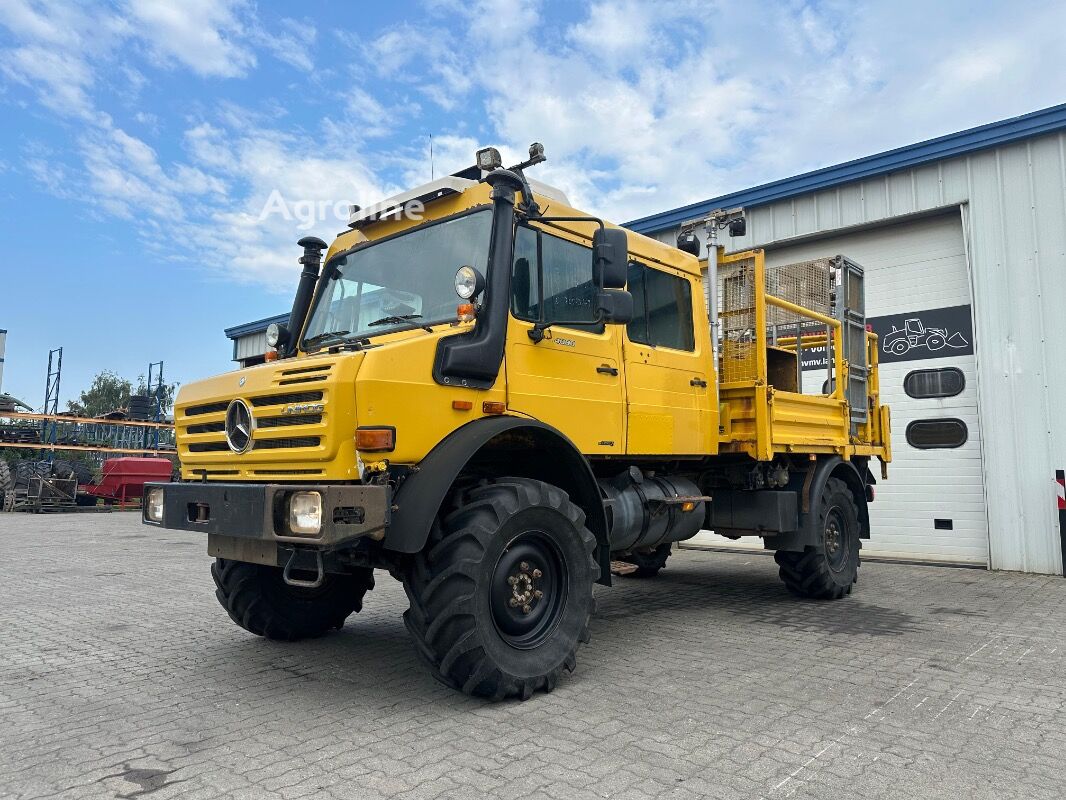 Mercedes-Benz U 4000 traktor točkaš