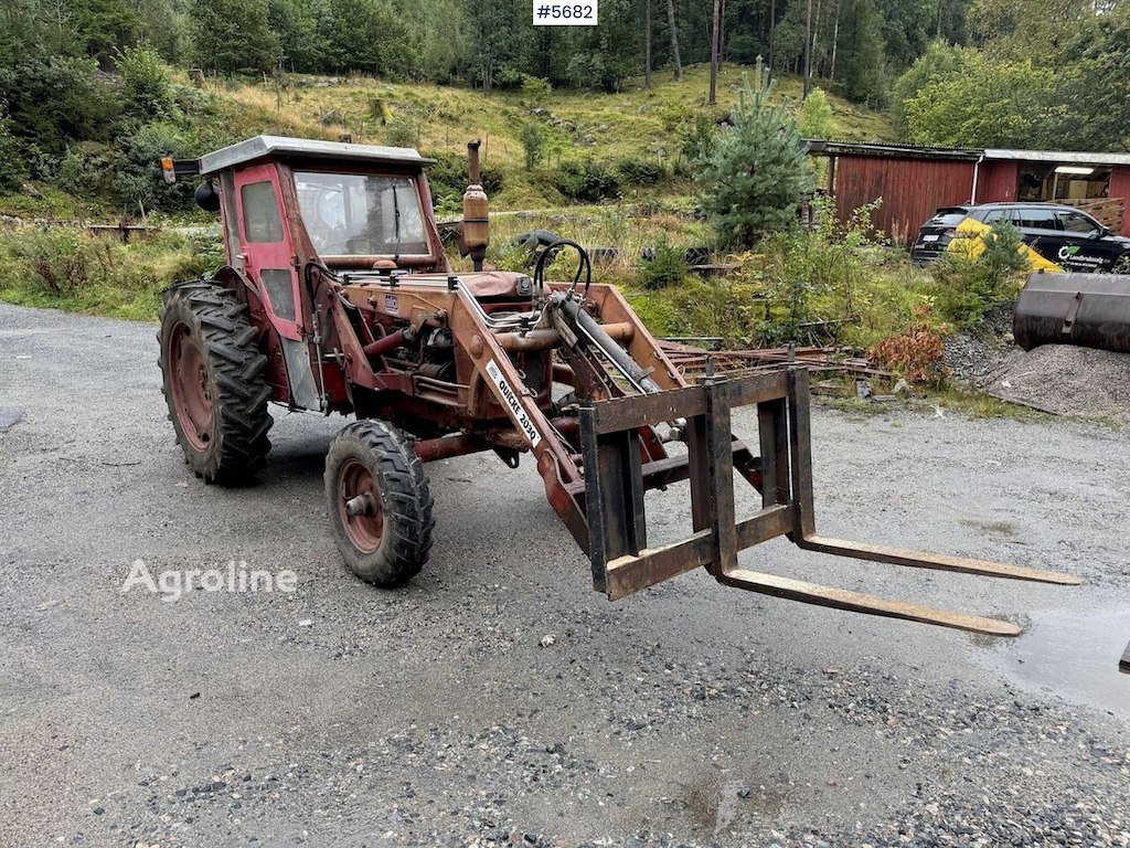 Volvo 400 Buster traktor točkaš