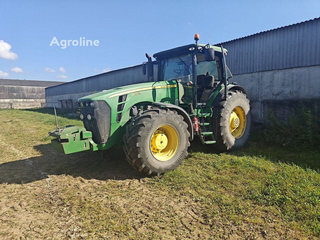 John Deere 8320R traktor točkaš