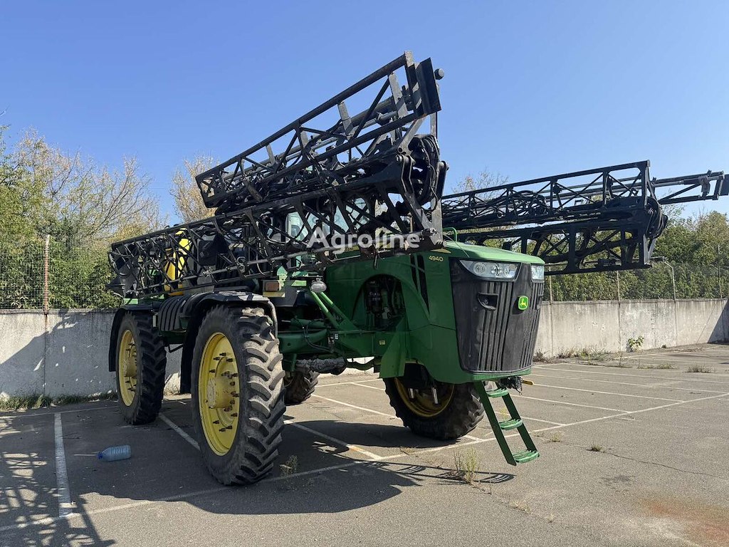 John Deere 4940 samohodna prskalica