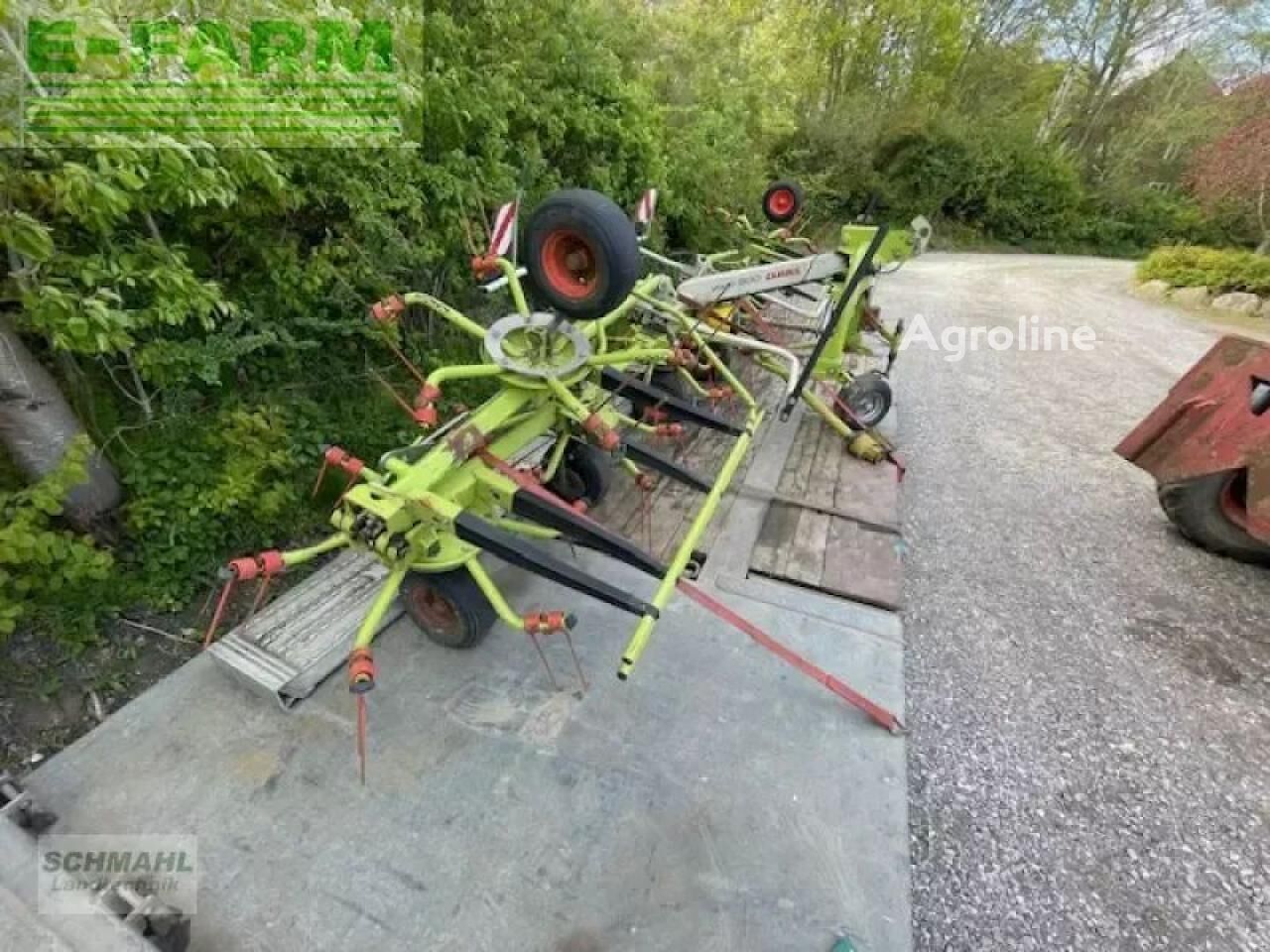 Claas volto 900 prevrtač sena
