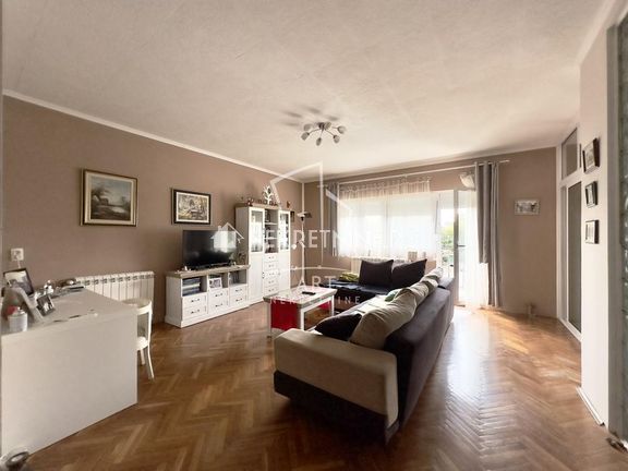 Višenamenska kuća, Novi Banovci ID#12145