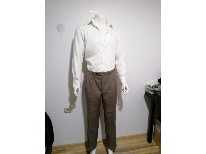 Braon muške pantalone vel.52