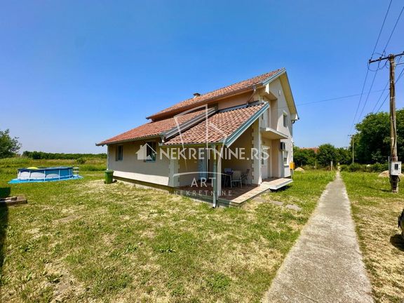 Prelepa nova kuća sa 8 ari placa ID#11384