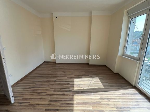 Centar Beograda - Renoviran Salonac 90m², Jug Bogdanova