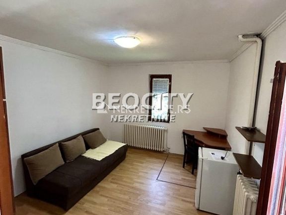 Novi Sad, Centar, Sonje Marinković, 0.5, 20m2, 300EUR