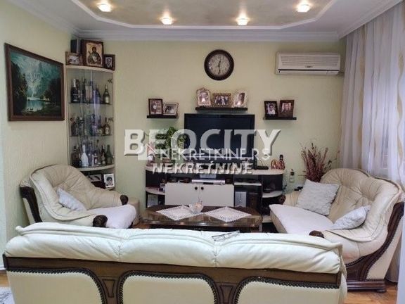 Novi Sad, Centar, Futoška , 3.5, 77m2, 193000EUR