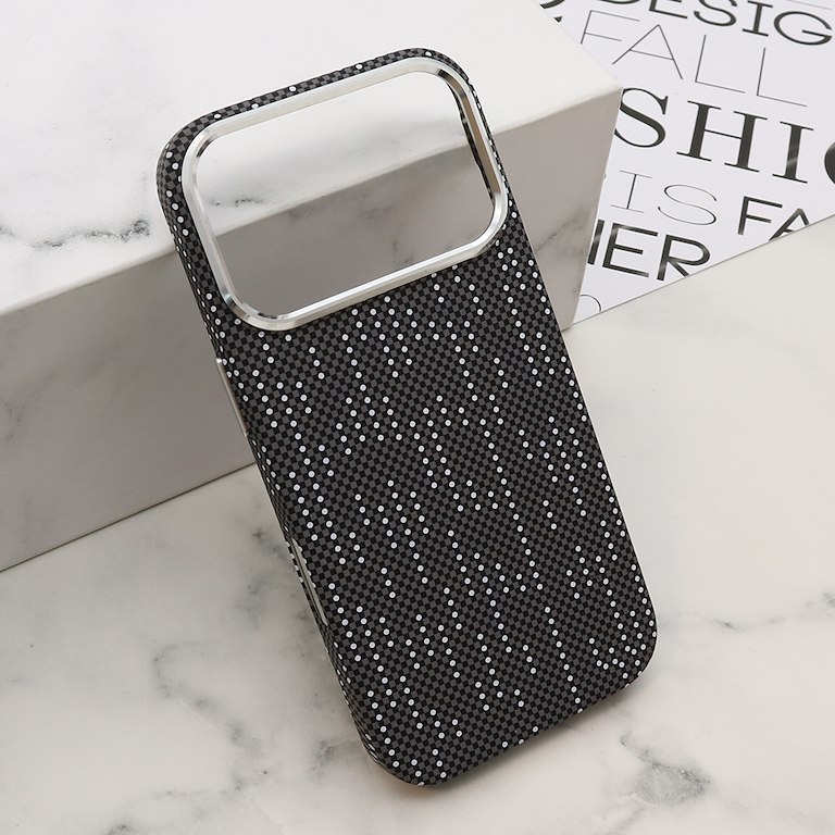 Zastitna maska (futrola) UrbanMesh MagSafe - iPhone 17 Pro DZ06 (MS)